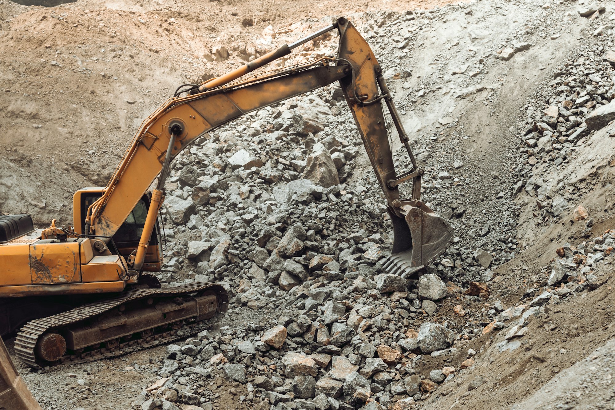 Request for Quotations for JCB JS370 Excavator with Hydraulic Rock ...